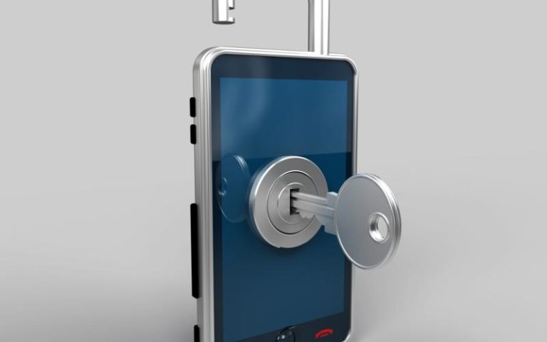 5 Mobile Safety Tips for Seniors | Midnight Sun Home Care